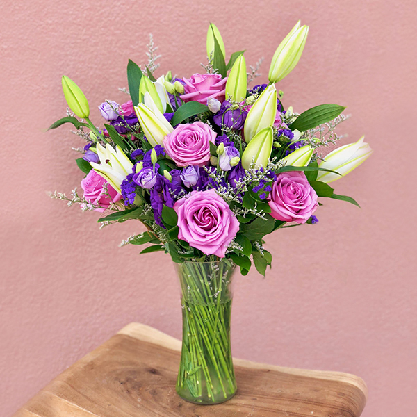 Buy Lavish Purple Roses with Lily in Vase Online - Wenghoa