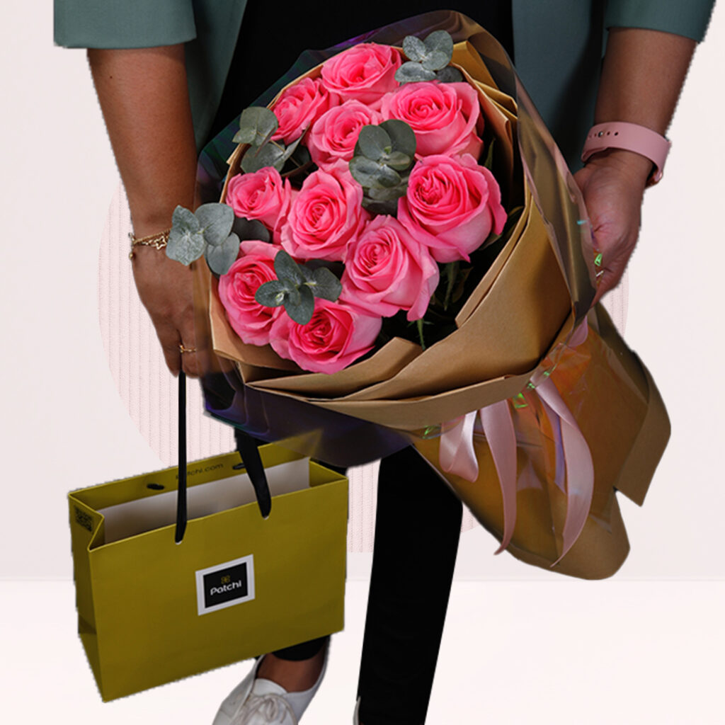 Dozen Pink Roses in White Wrap - Wenghoa