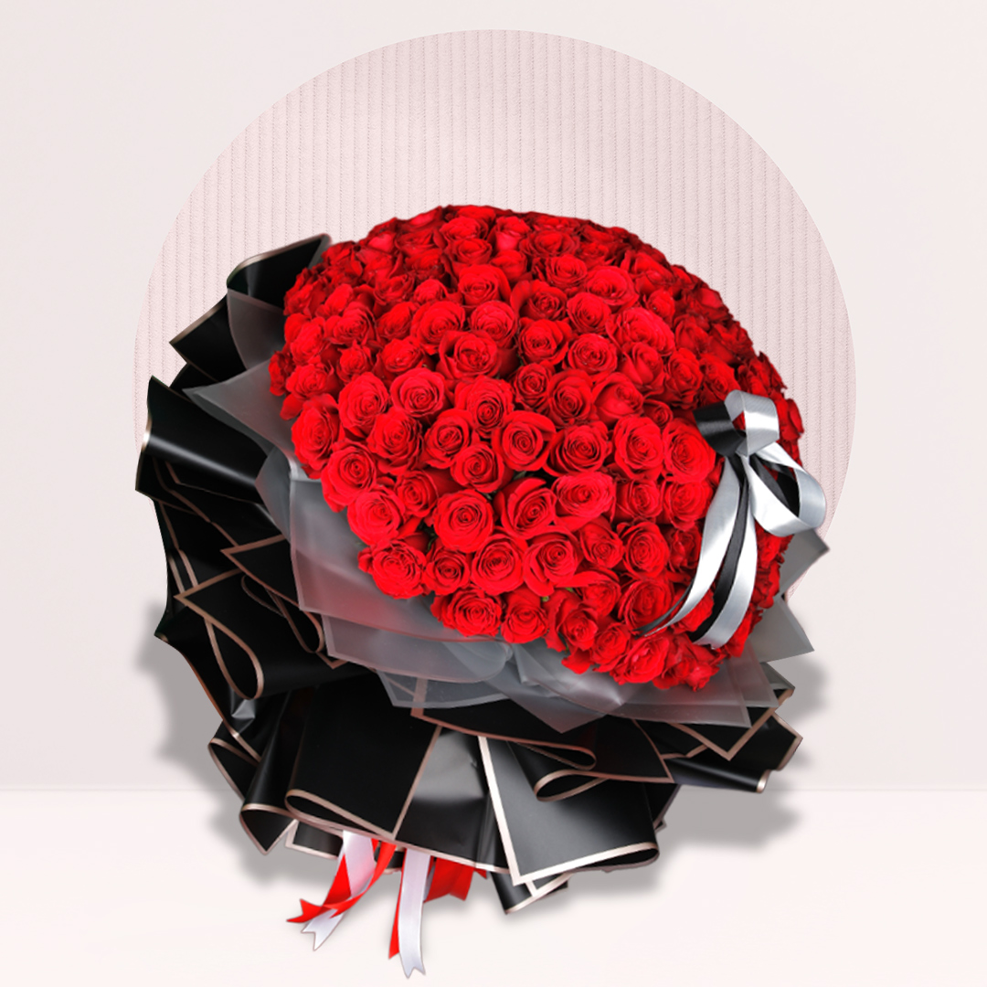 Hand Bouquet of 100 Stems Lovable Red Roses