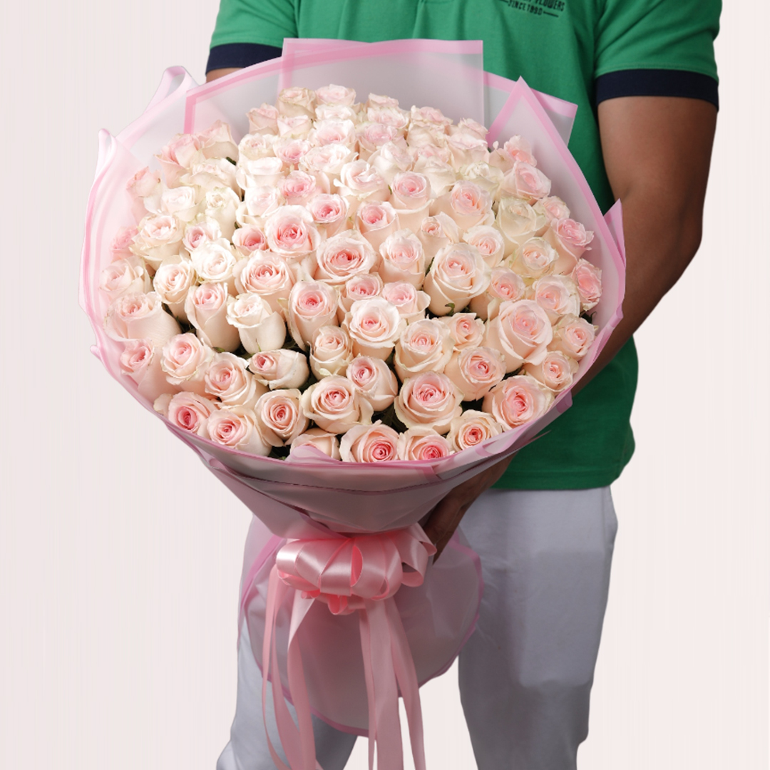 Buv Bewitching Light Pink Roses Bouquet Online | Wenghoa
